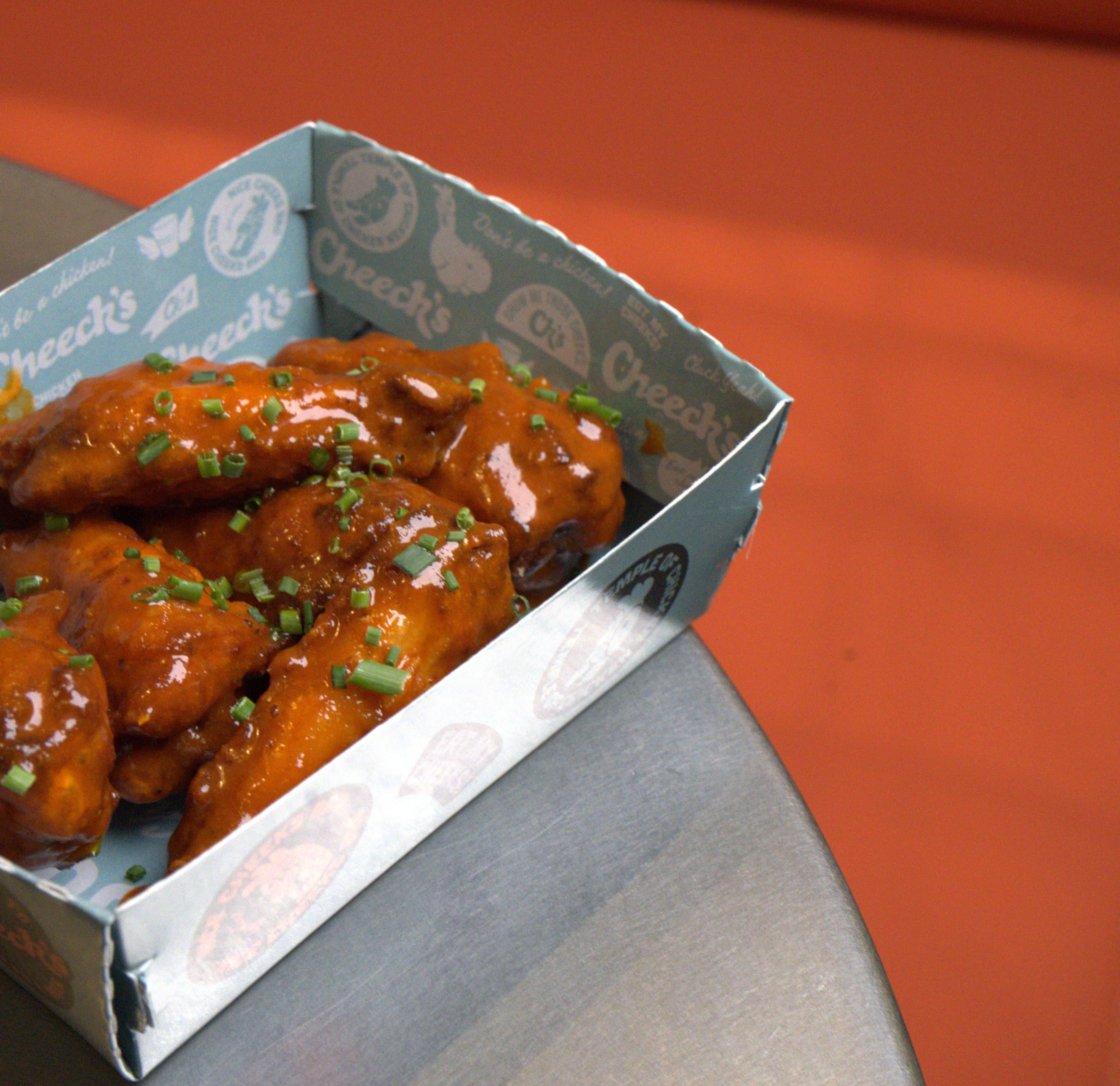 Cheeck’s - Chicken & Beer | Visit Valencia